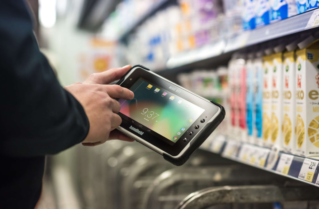 algiz-rt7-andoid-rugged-tablet-dsd-logistics | GEOTRONICS Praha